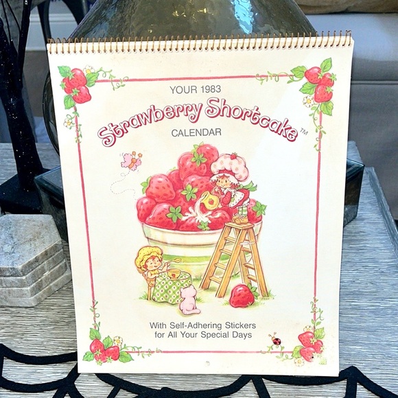 American Greetings | Office | Vintage Strawberry Shortcake Calendar ...